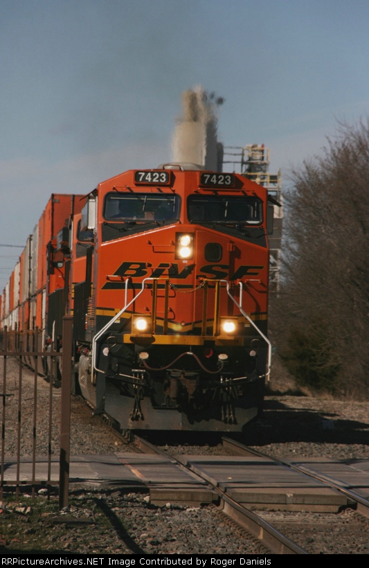 BNSF 7423